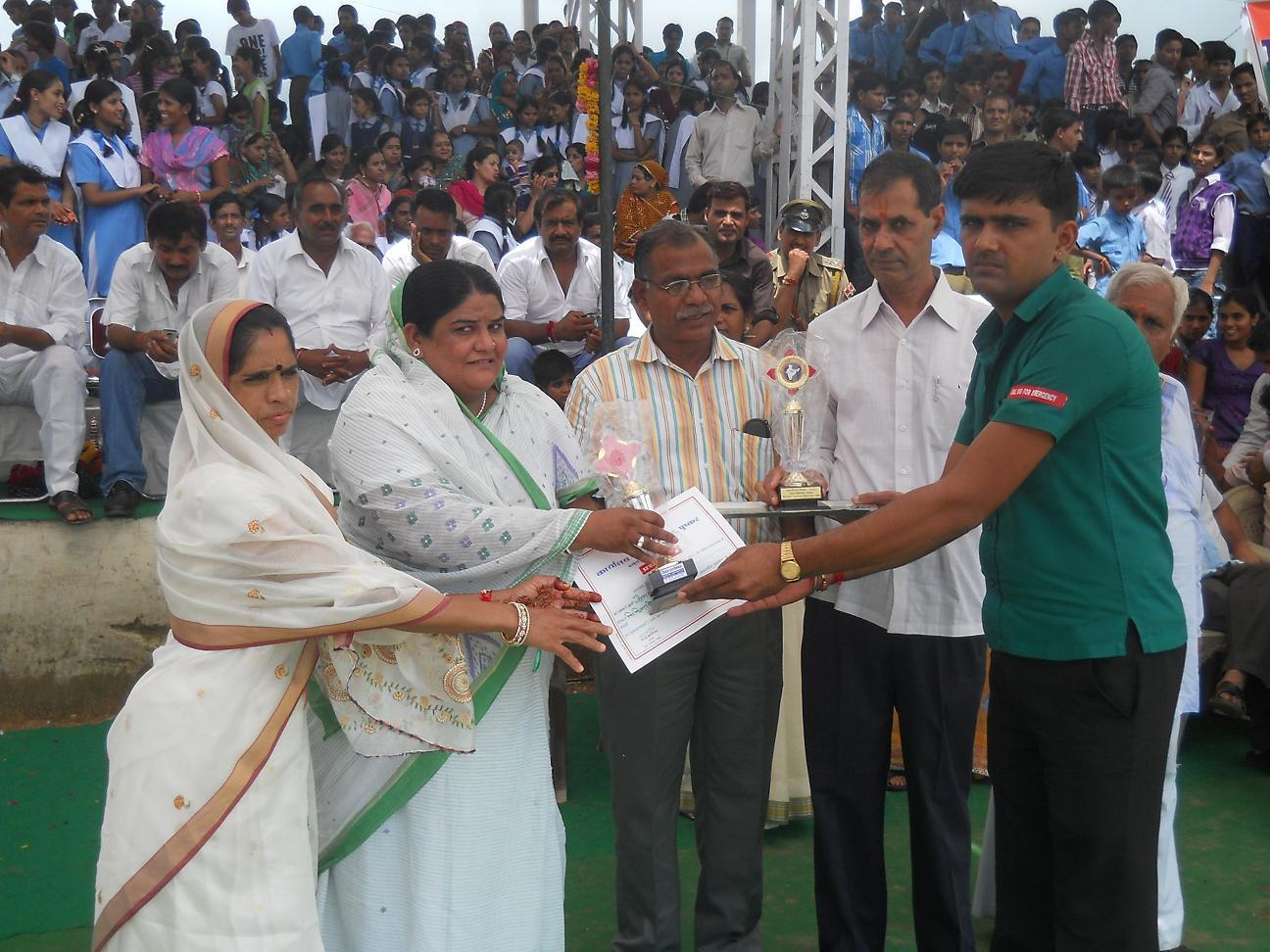 Ziqitza Health Care Limited: 108, Rajasthan staff awarded on 15 August