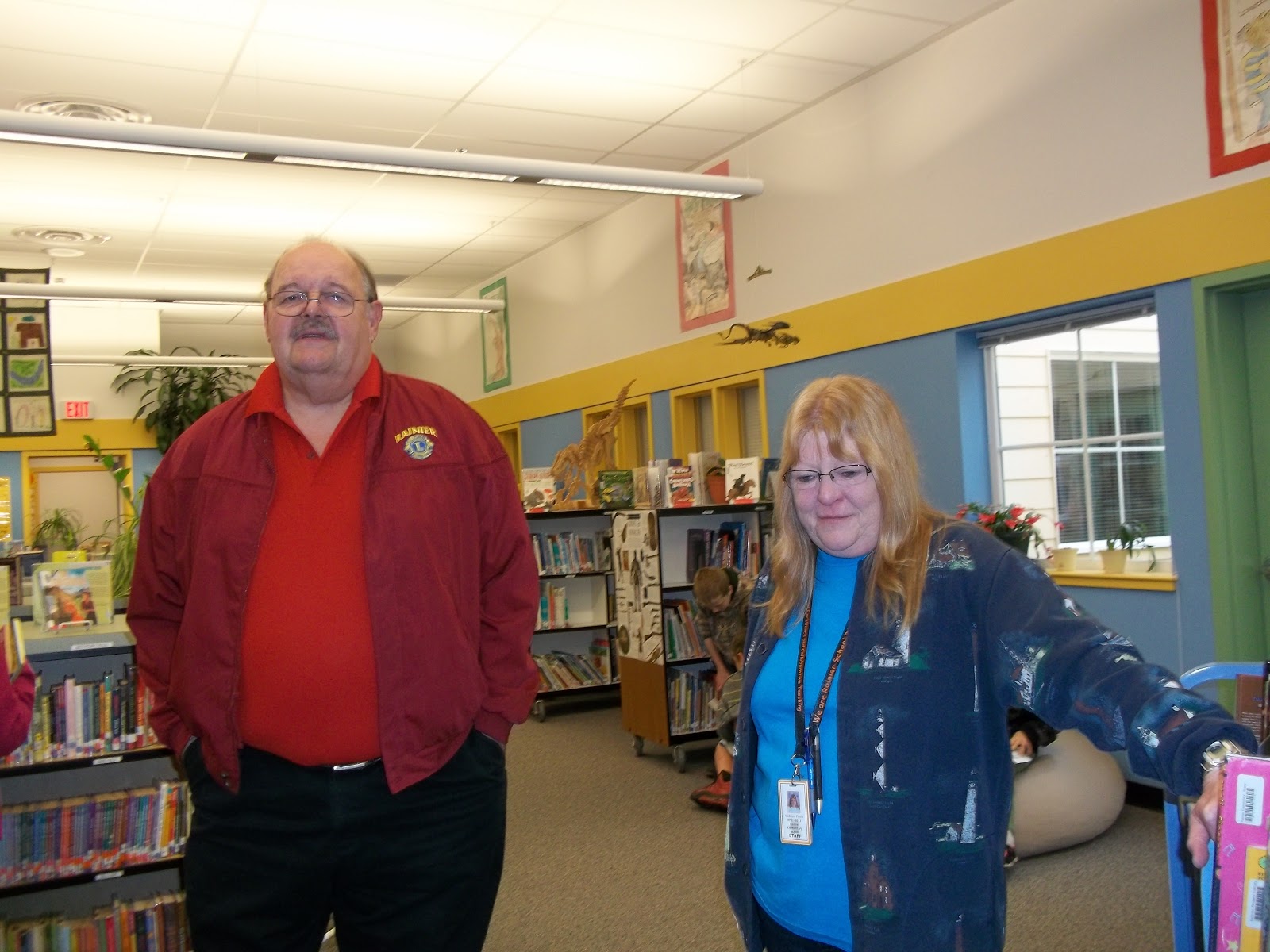 Rainier Lions Club: Dictionaries Delivered to Third Graders in Rainier
