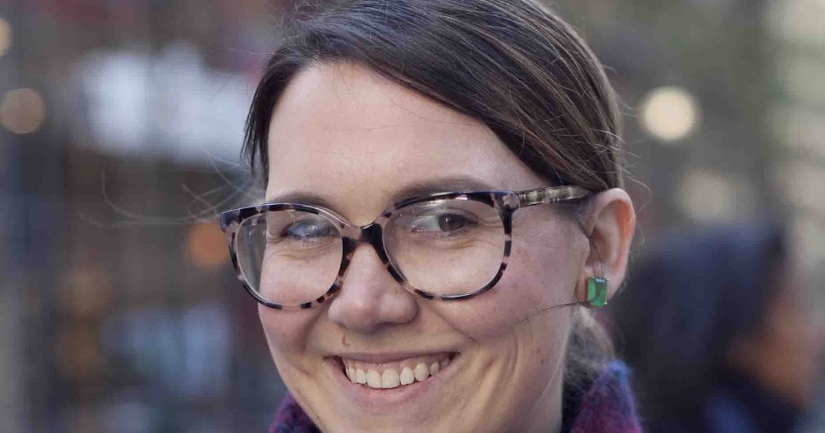 Street Gazing: Street Gazing... Monday Smiles, Beth Blinebury.