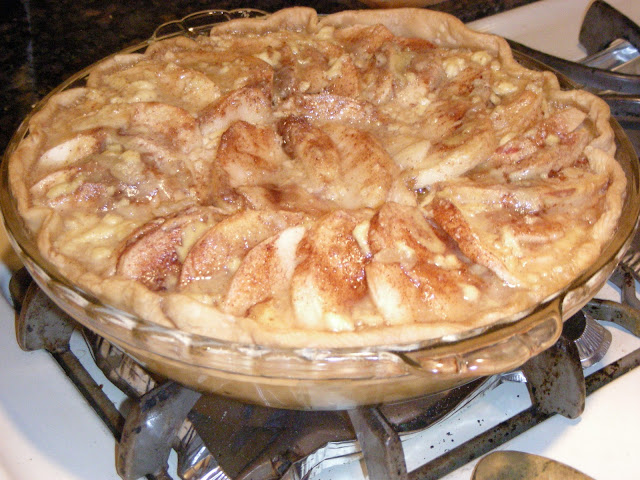 APPLE CUSTARD PIE