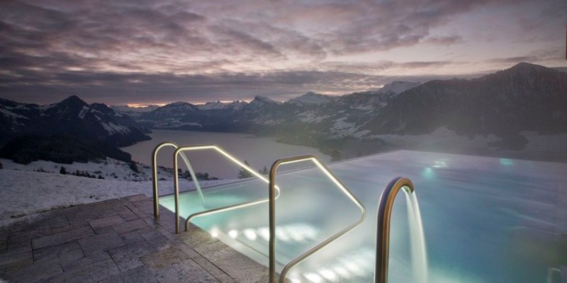 Choose Your Magic Travel: Most amazing infinity pools around the world