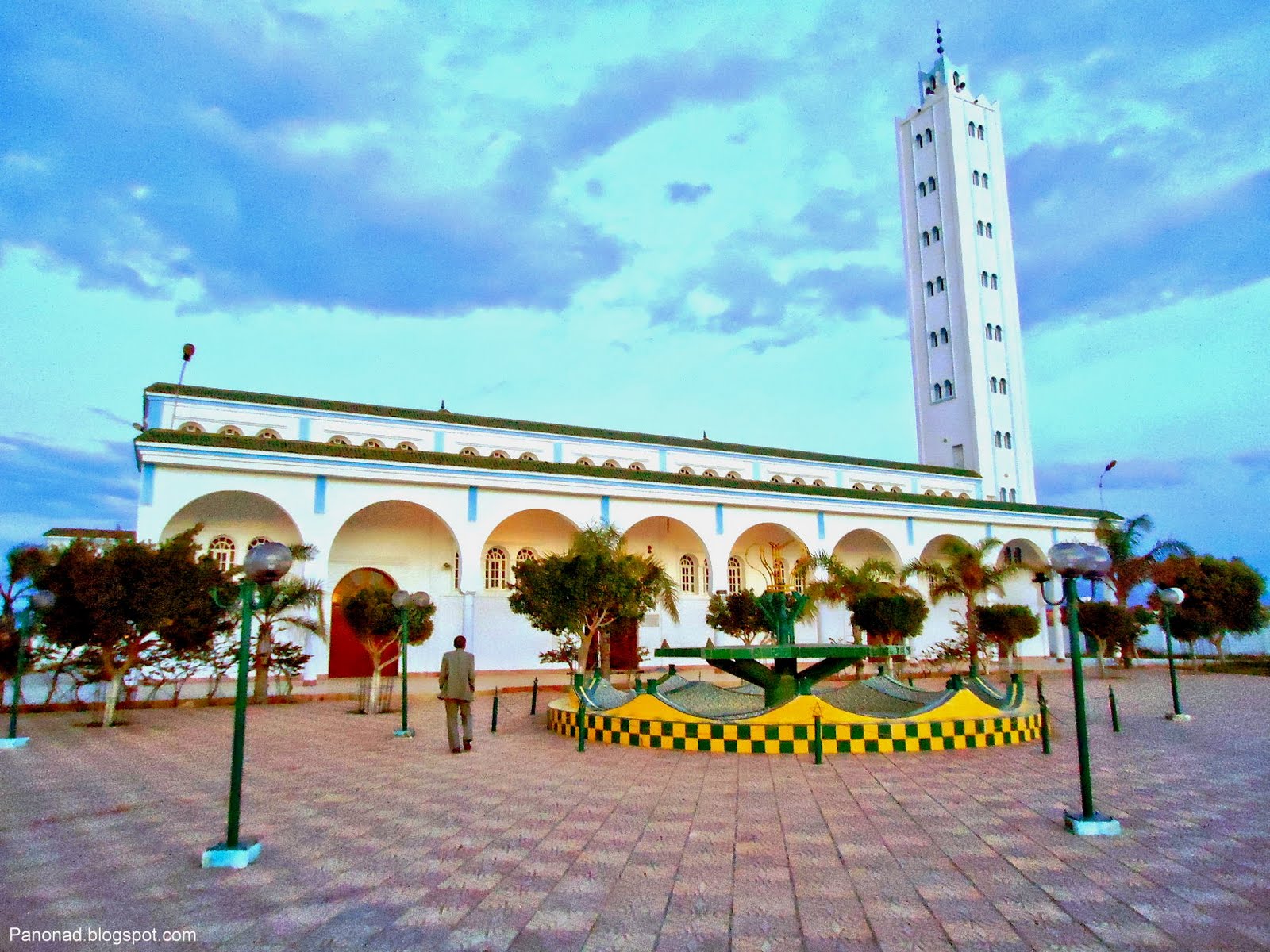 Panorama de Nador بانوراما الناظور: La grande Mosquée de Kariat Arkman ...