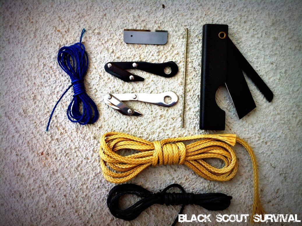 Black Scout Survival: Surreptitious Entry/Escape and Evasion Kit