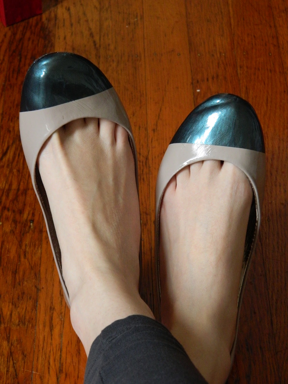PostGradChic: DIY: Cap-Toe Shoes