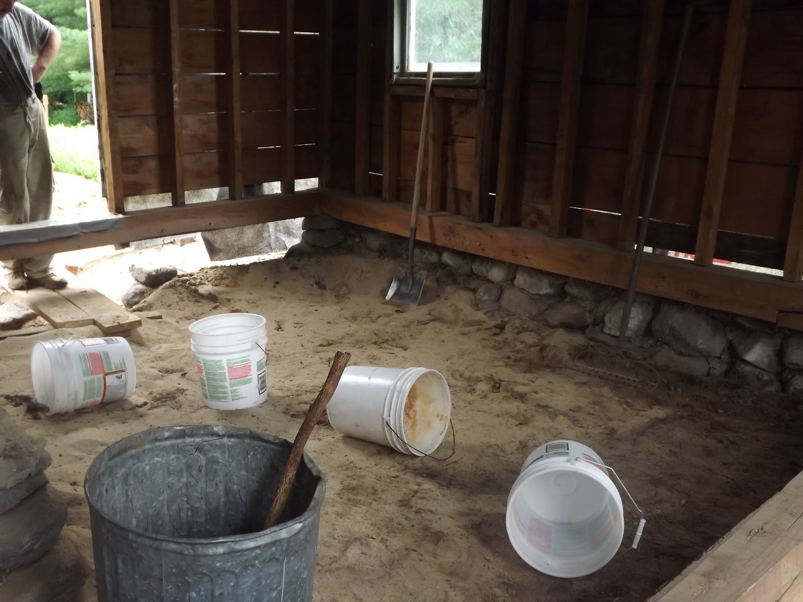 an tigin (the wee house): giant sandbox