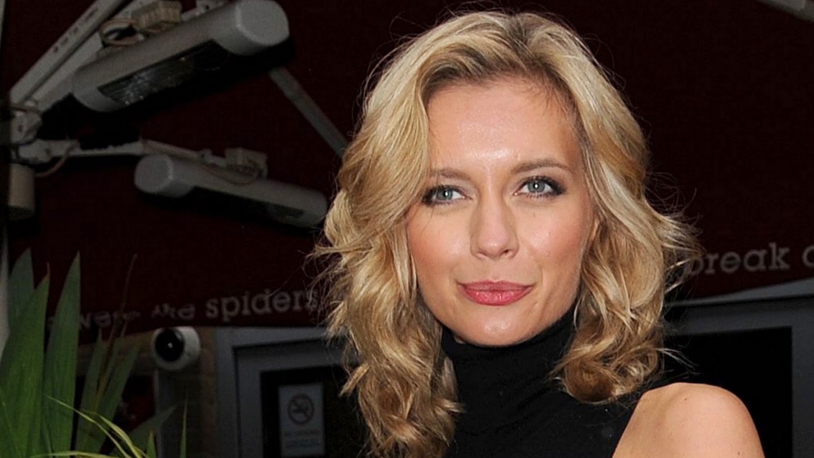 Rachel Riley Wallpapers: Rachel Riley - Stunning at a Book Launch