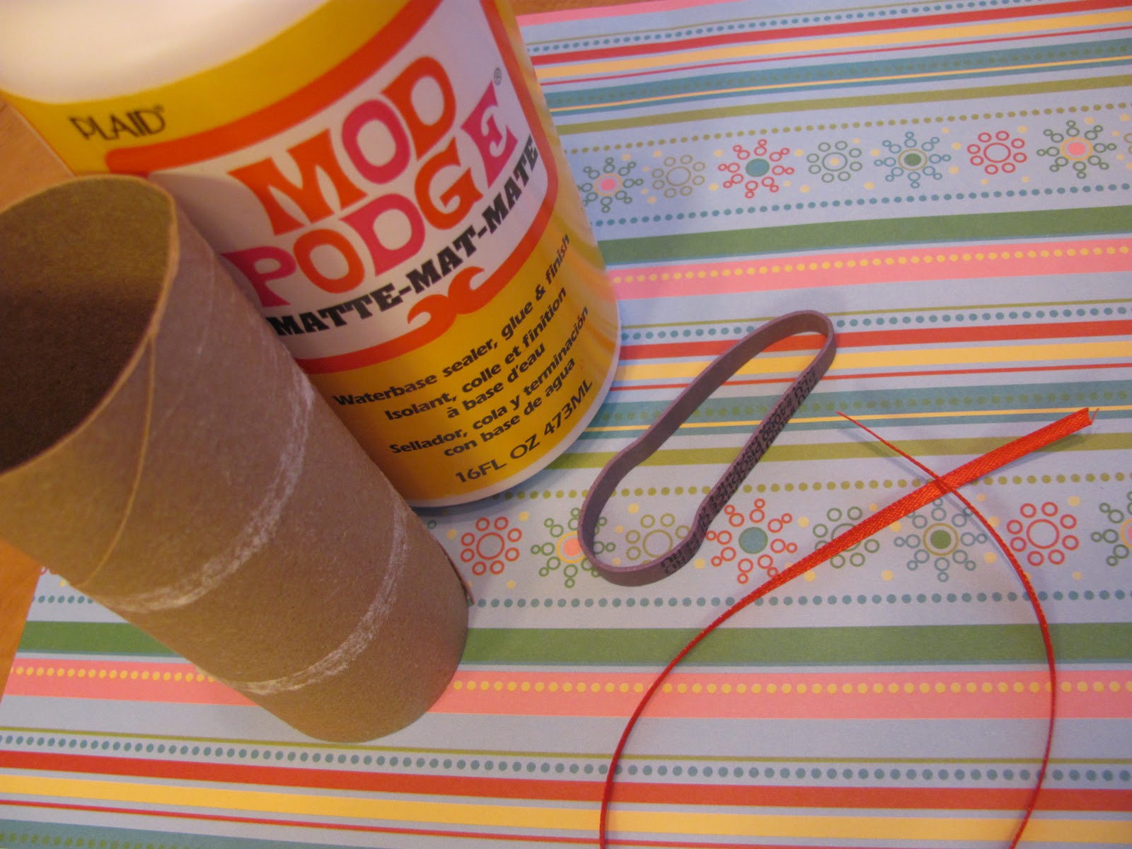 Munchkin Land: Santa's Mailbox Ornament DIY