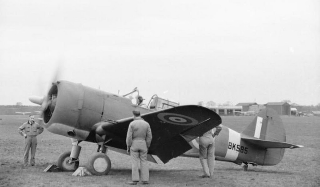 AVIÕES MILITARES: Curtiss P-36 Hawk (Mohawk)
