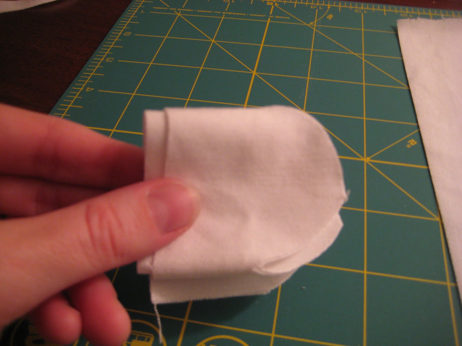 House of Chic and Penoche: Petal Lamp Shade Tutorial