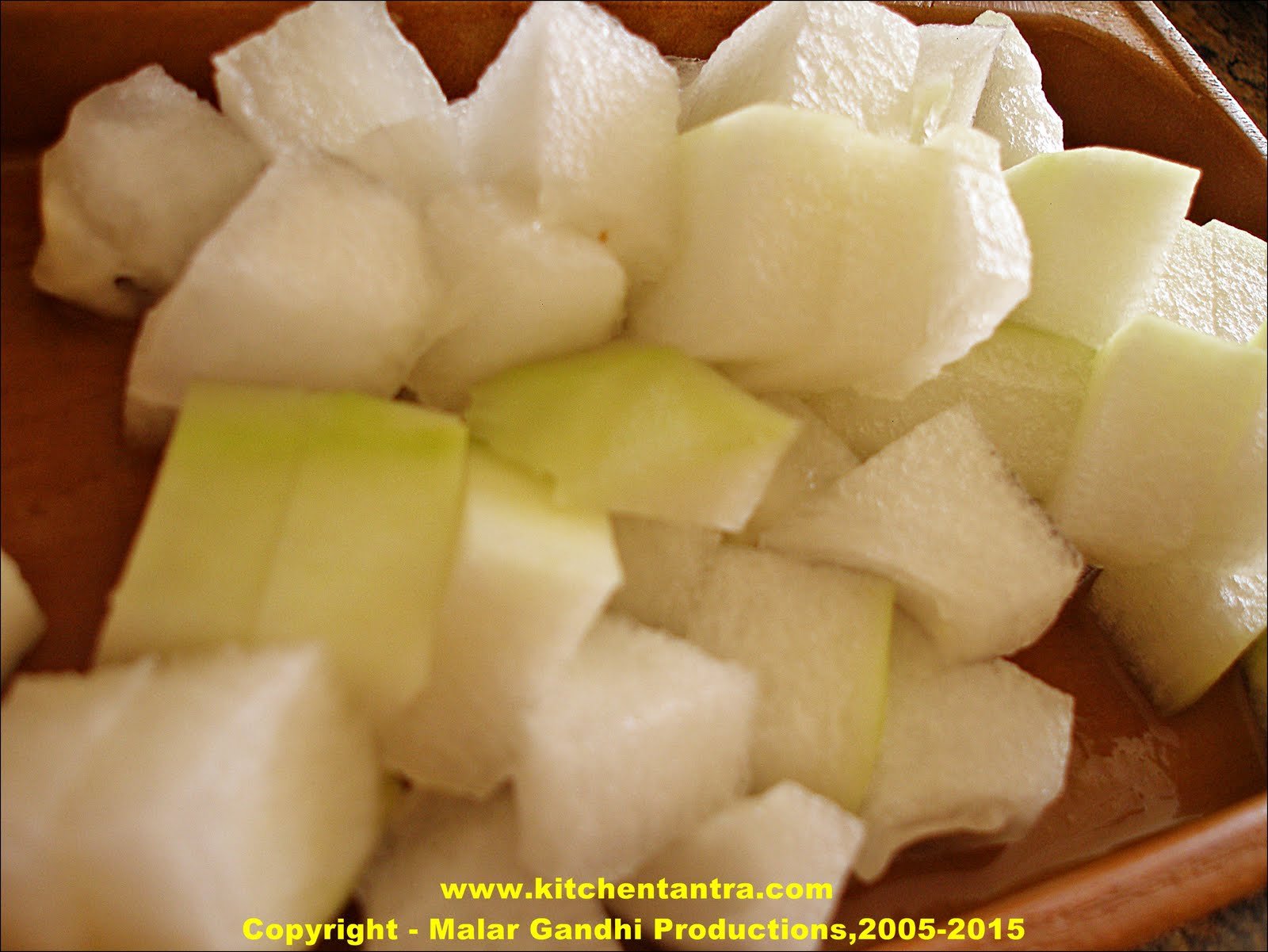 Poosanikai Mor Curry – Refresh Your Meal Time! | Kitchen Tantra