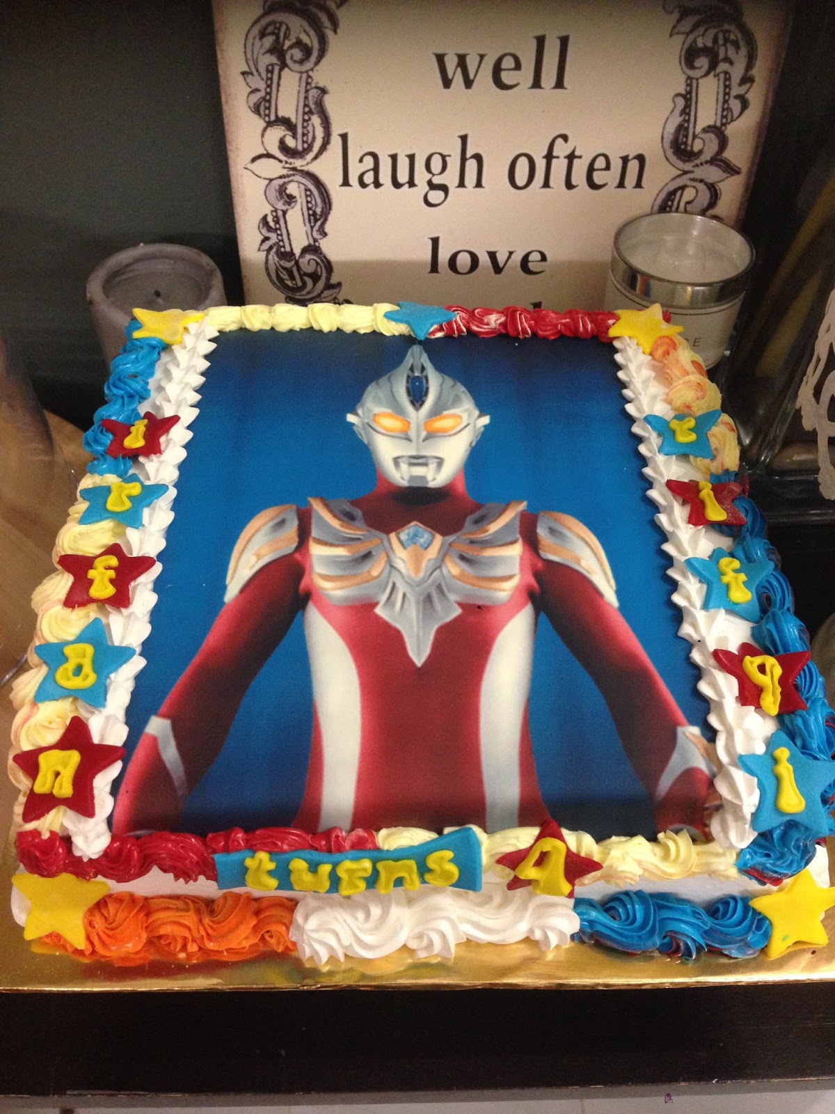 ~Cupcakes at Putrajaya~: ULTRAMAN BIRTHDAY CAKE