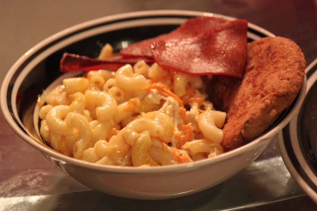 Vegan Wasted™: ROSCOES chicken & waffles (VEGAN WASTED STYLE)