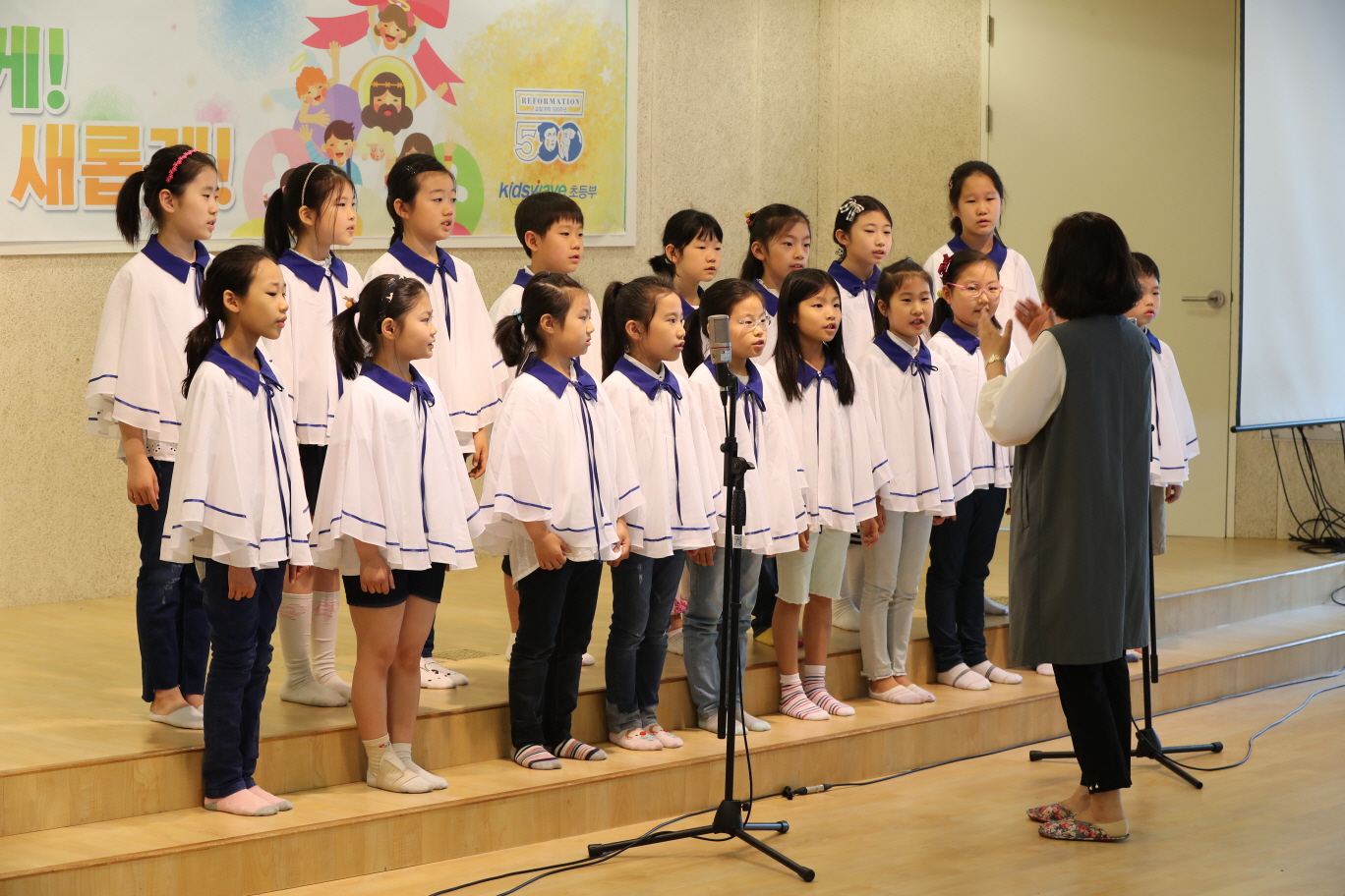 예꿈이 사진첩 - 초등2부 2017. 5. 21 예배 사진 입니다.