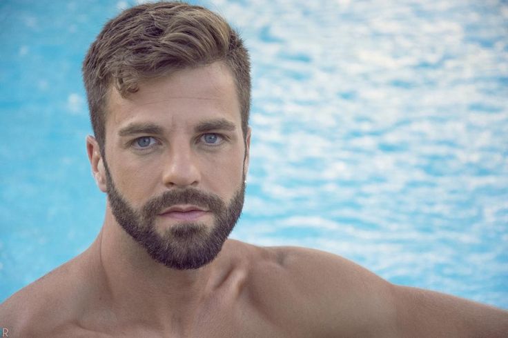 Brutos-Eros: Hector De Silva