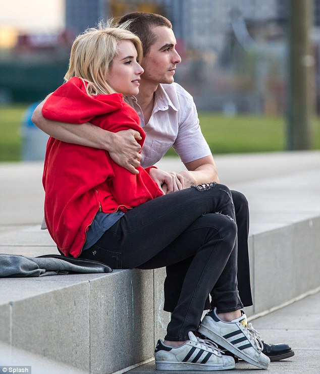 Nerve de Jeanne Ryan este o viitoare apariție de la Leda Edge - Cărţi ...