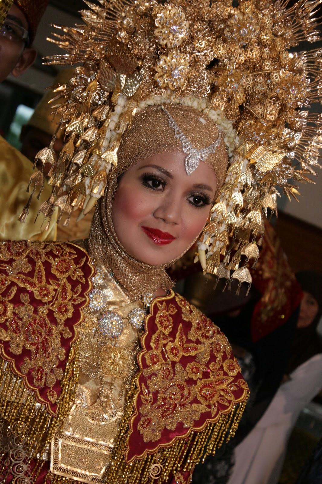 PELAMINAN MINANG: Beberapa contoh sunting