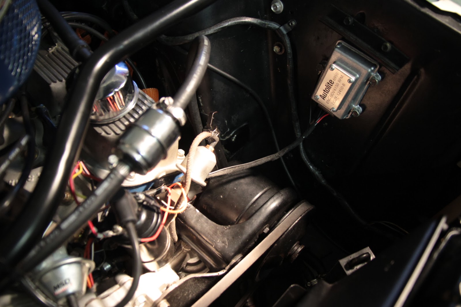 1970 Mustang Plain Jane Sleeper: The New Engine bay