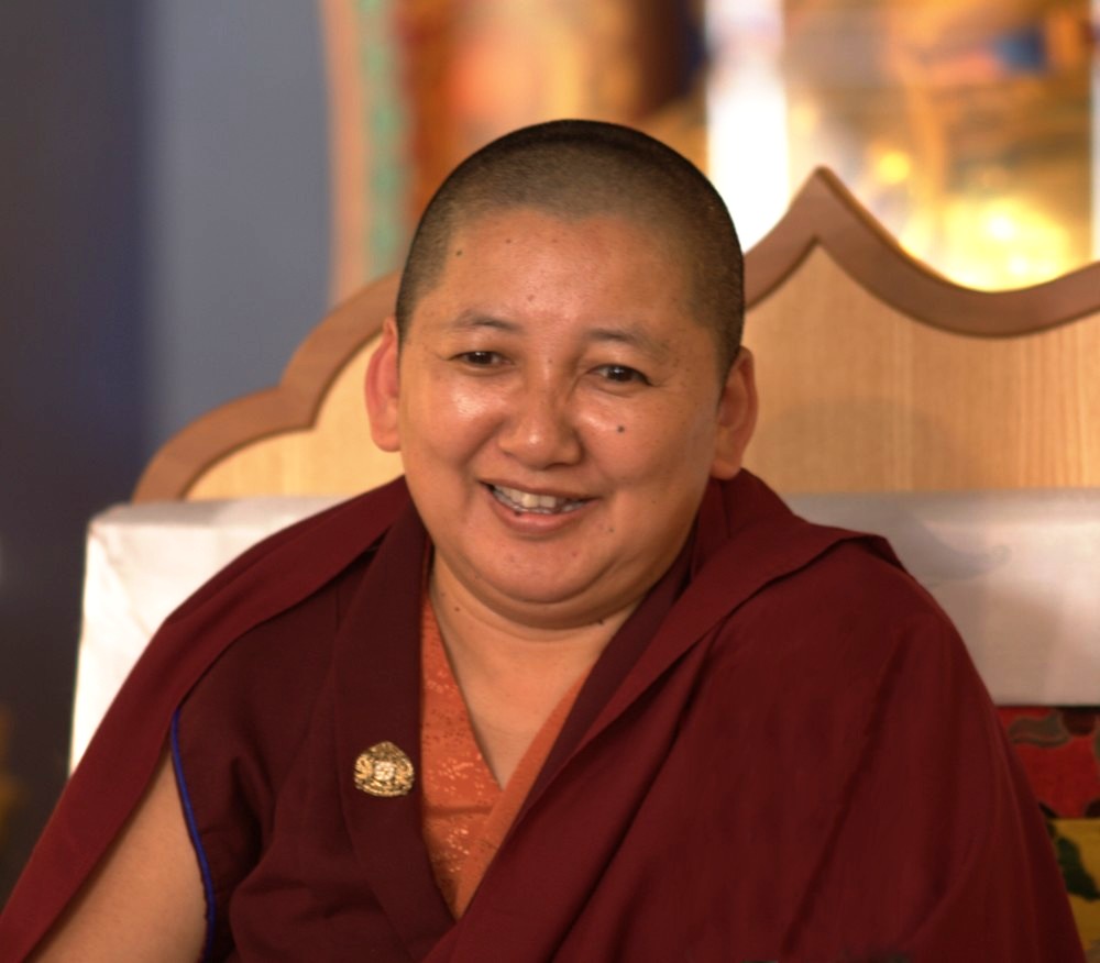 Miroir du Dharma: Enseignements de S.E. Mindrolling Jetsun Khandro ...