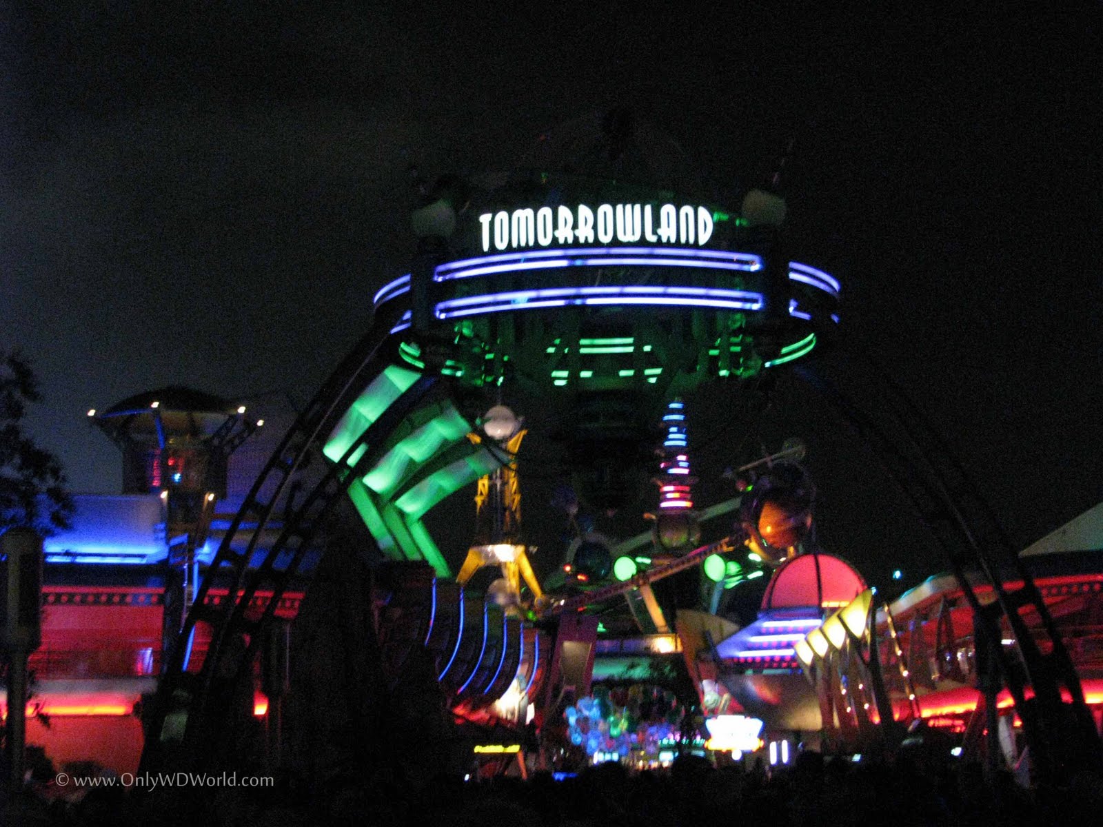 Magic Kingdom At Night: Tomorrowland | Disney World Blog Discussing ...