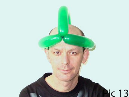 CLASSICAL: How to make a balloon hat