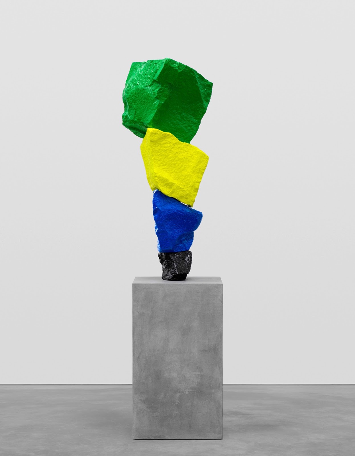 DRAGON: Ugo Rondinone / Total artist