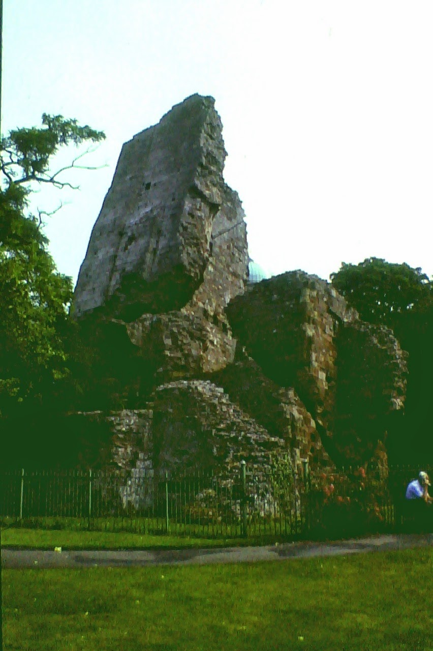 Peter G. Shilston's Blog: Castles of the Welsh Marches