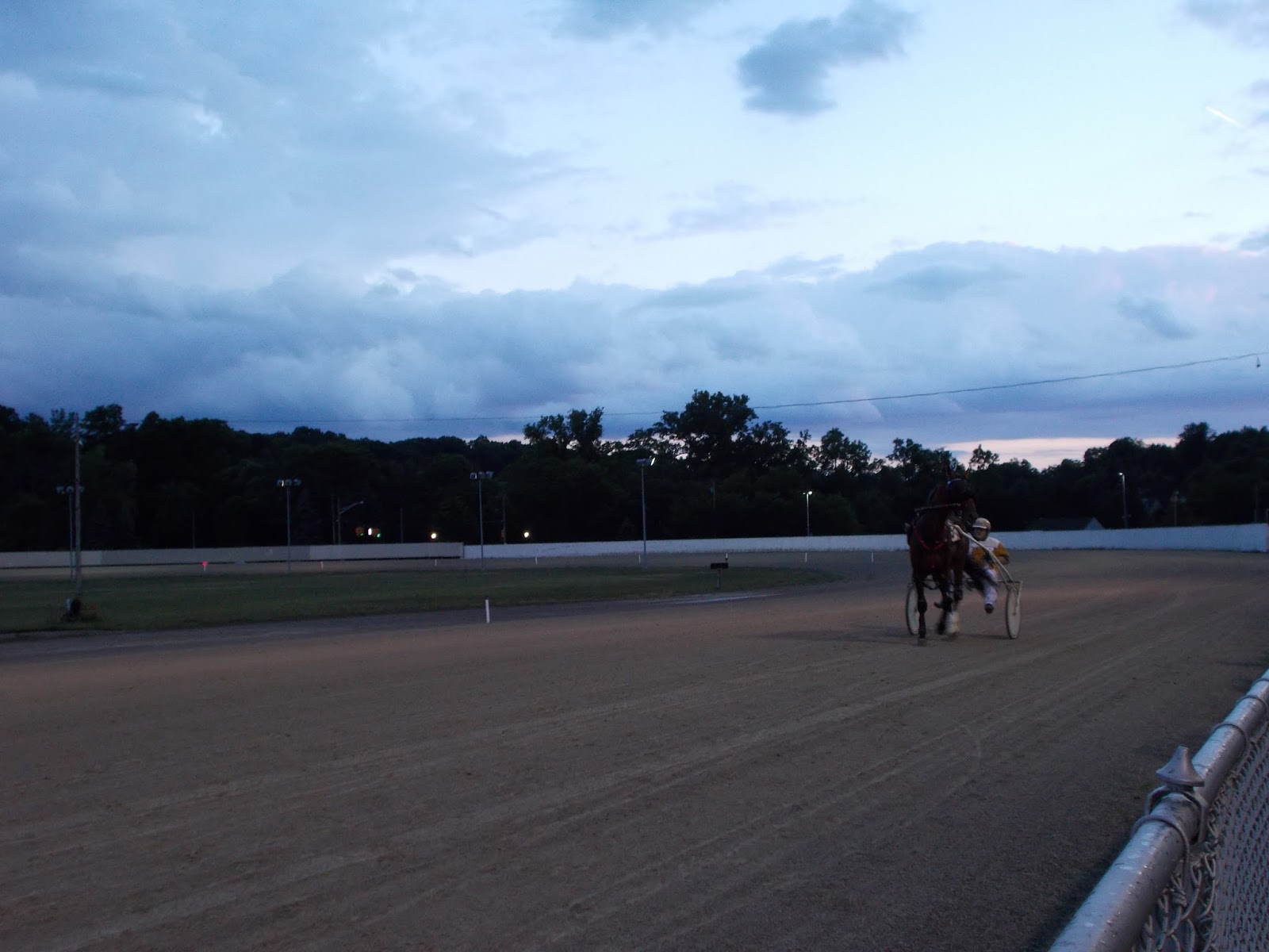 Sports: Simulcast Racing