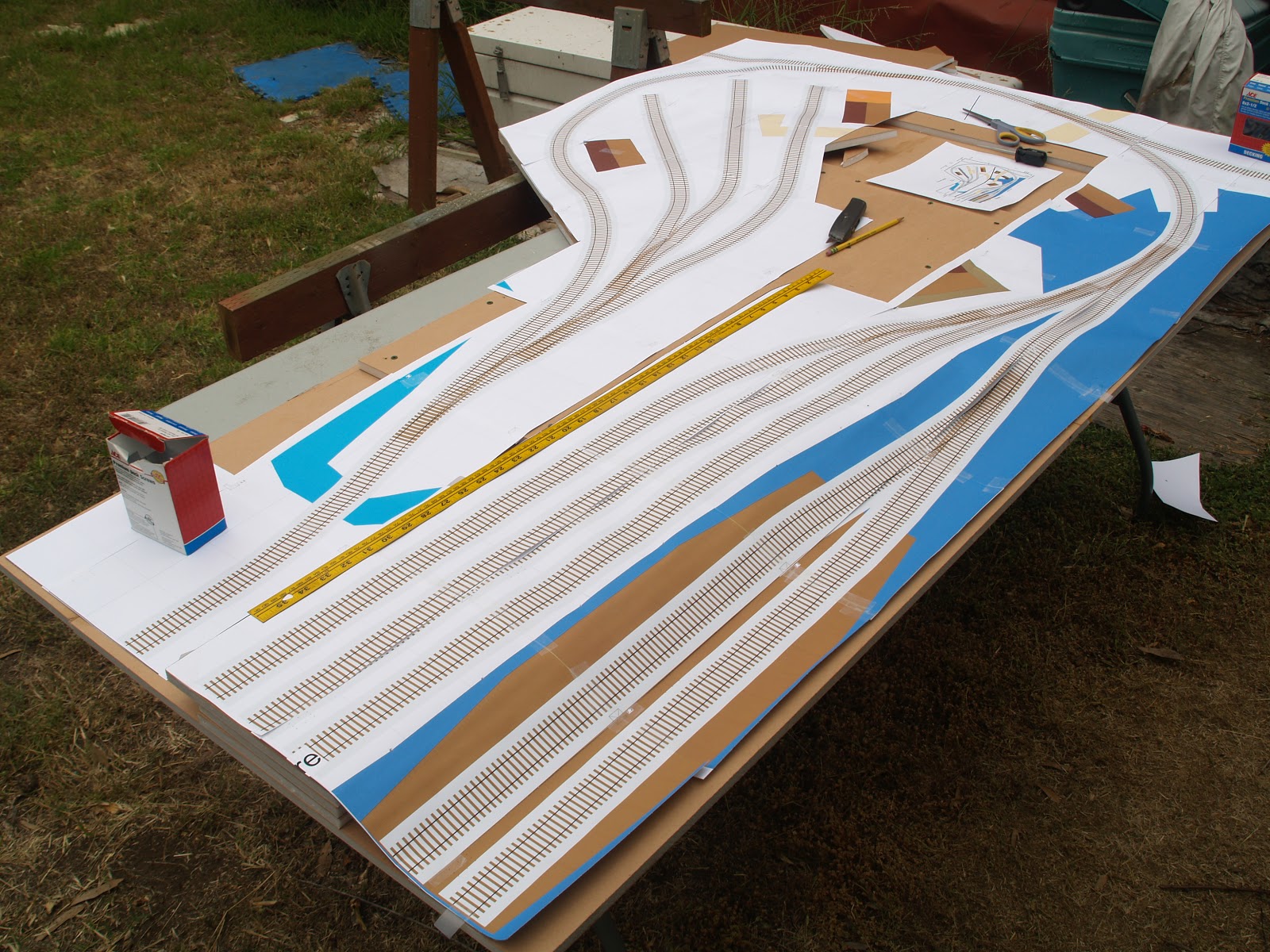 Tam Valley Railroad: Making the roadbed from gatorfoam