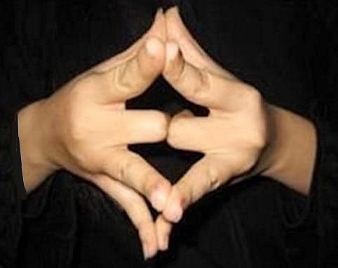 "S" obéit et "R" agit: L'annulaire