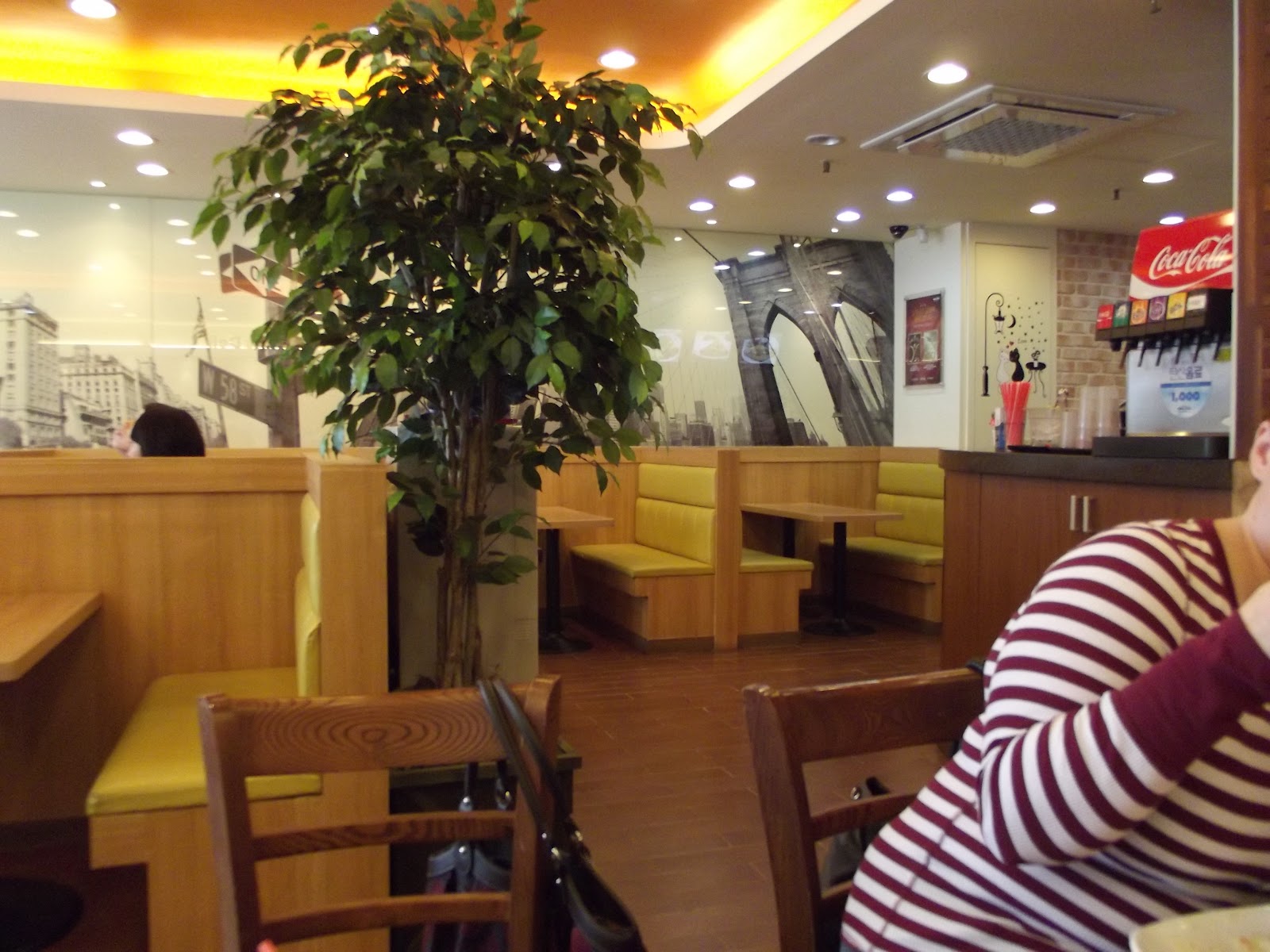 Delicious Excursions in South Korea: Hans Deli