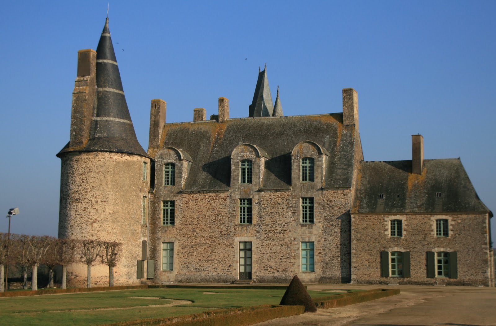 the World is here: Chateau Rocher Sévigné de Madame de Sevigne