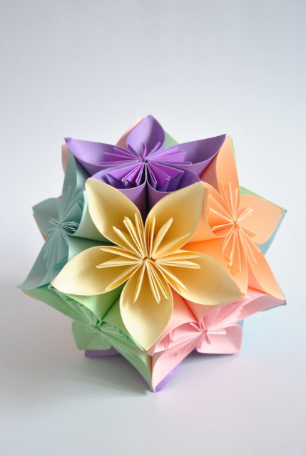 Pracownia Titani: bombka origami