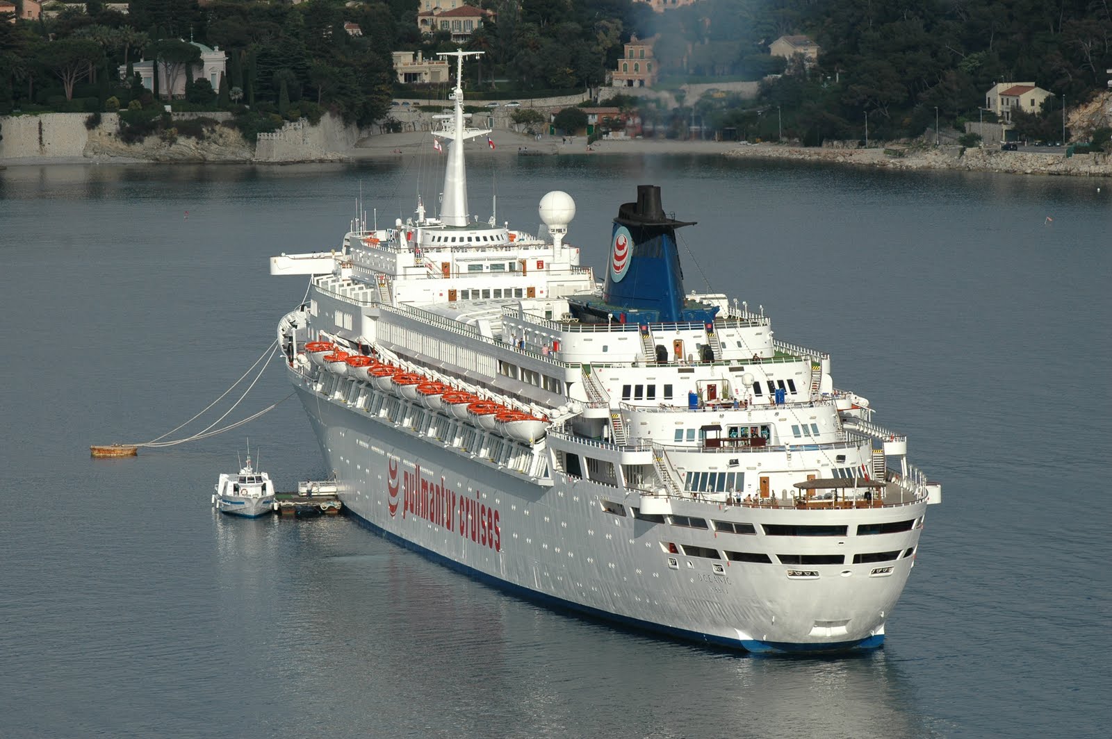 SHIPS & THE SEA - BLOGUE dos NAVIOS e do MAR: Beautiful OCEANIC