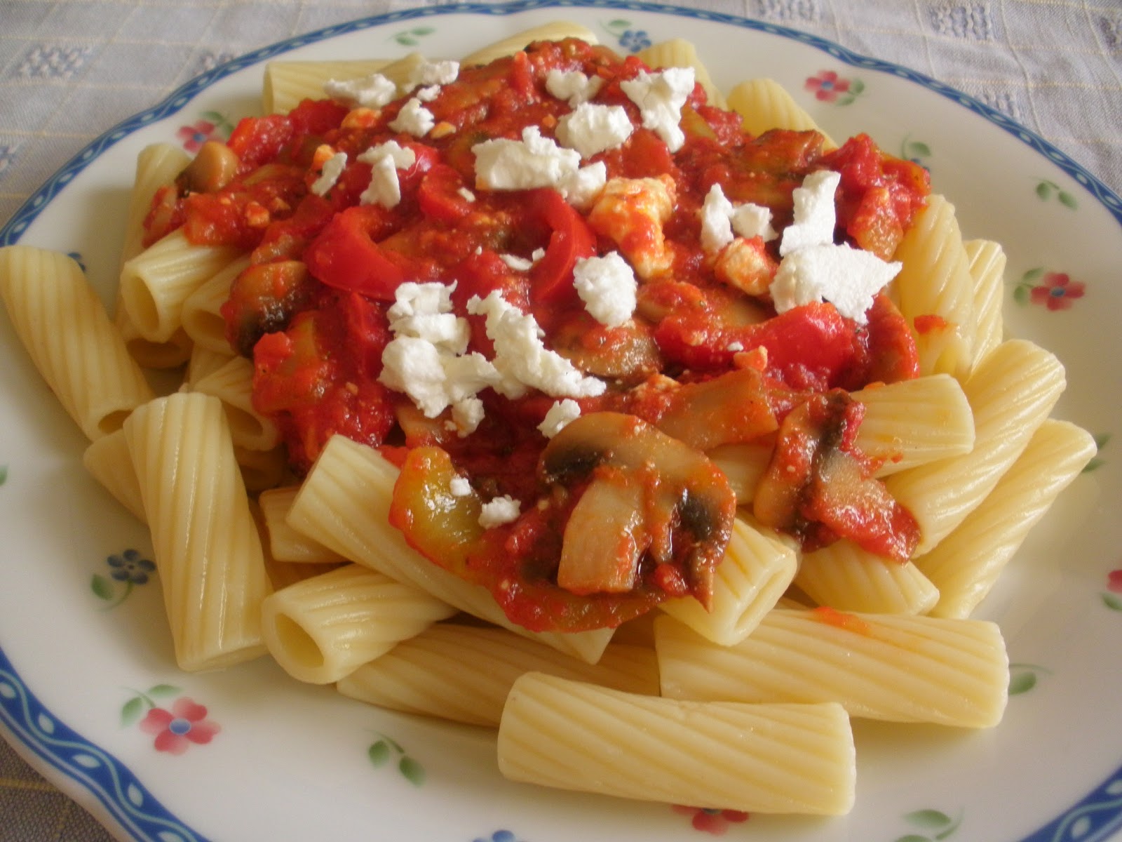 Come to cook: Ζυμαρικα με λαχανικα και φετα