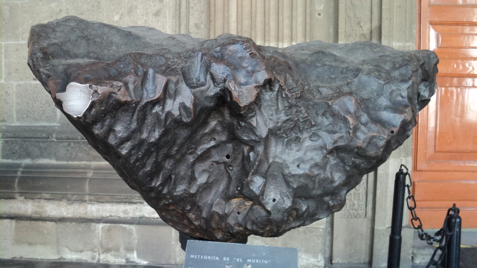 La Tercer Mitad.: Meteoritas en el Palacio de Minería.