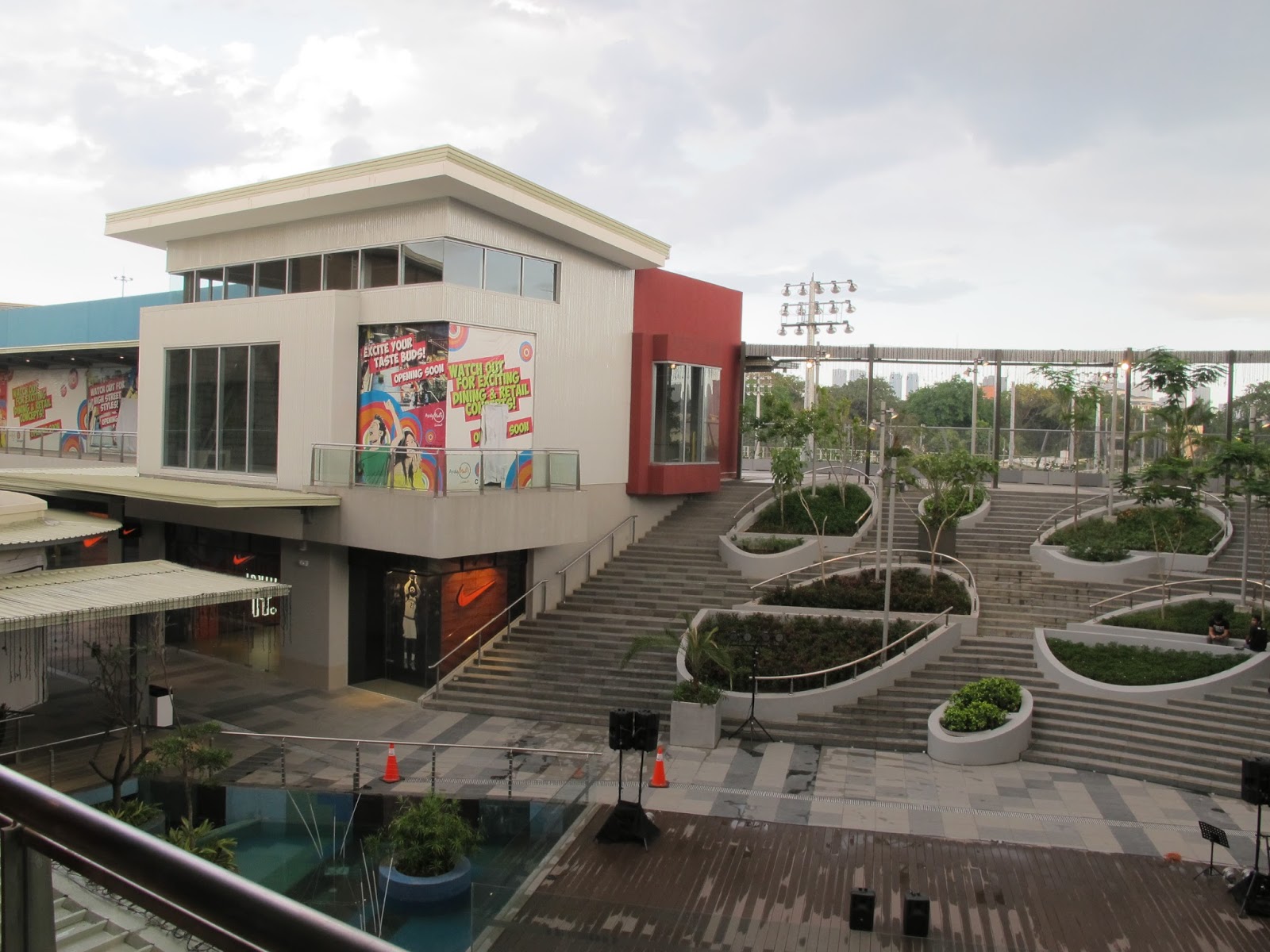 Circuit Lane Makati! - ARTSY FARTSY AVA