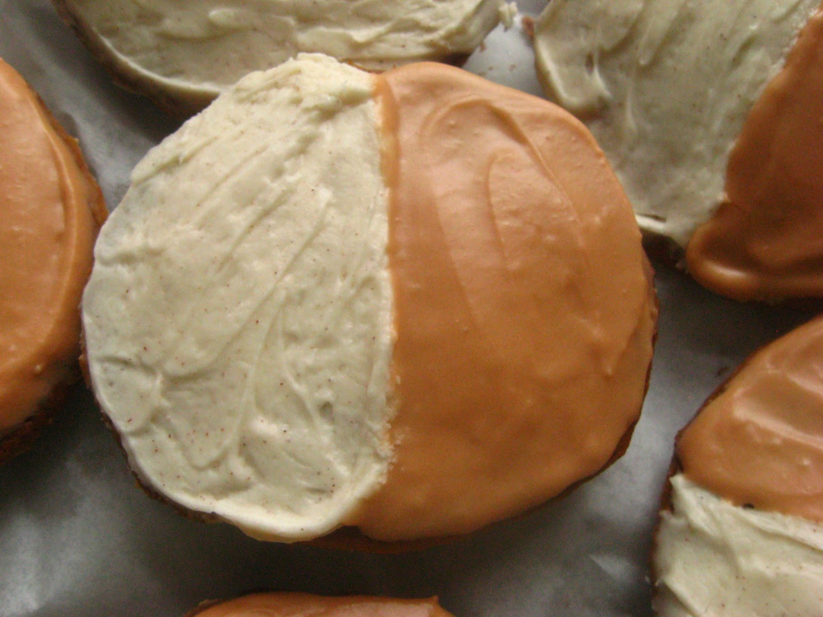 MandiCrocker: Pumpkin Half Moon Cookies