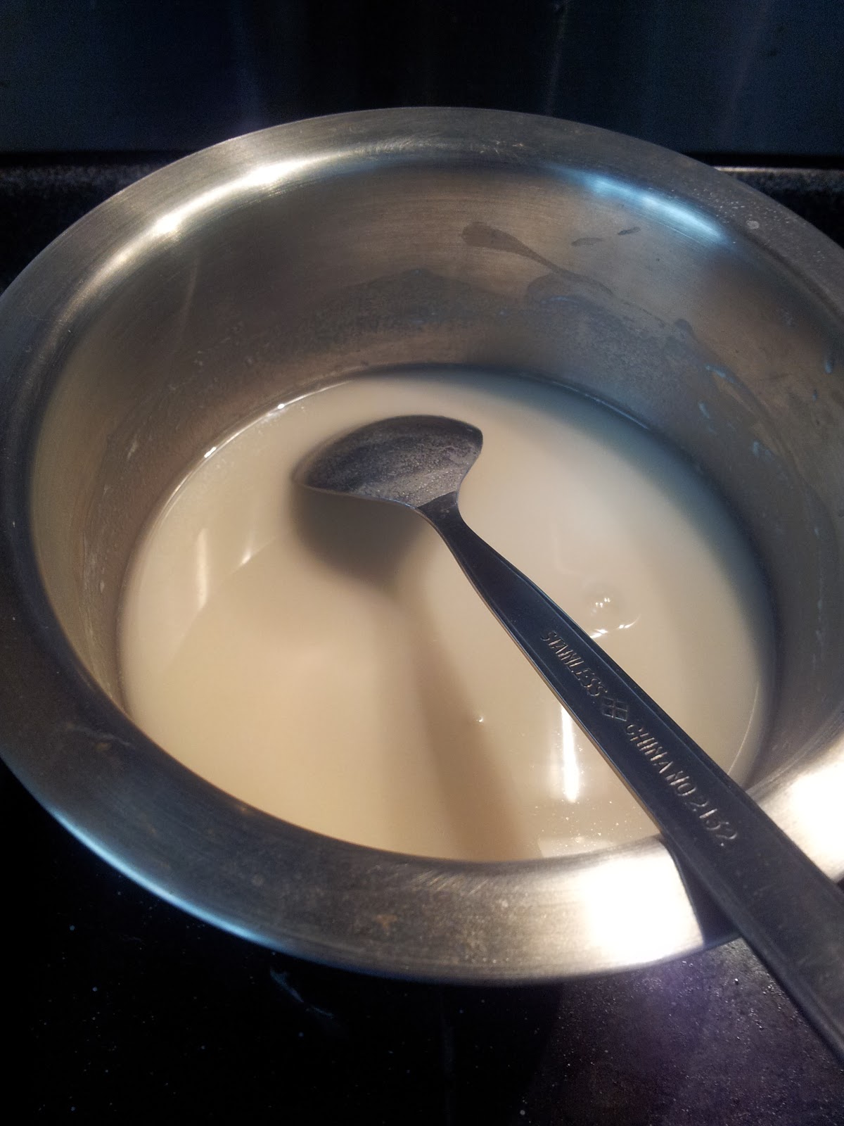 MEL MEOWS: Soft fluffy milk bread (Water roux method)
