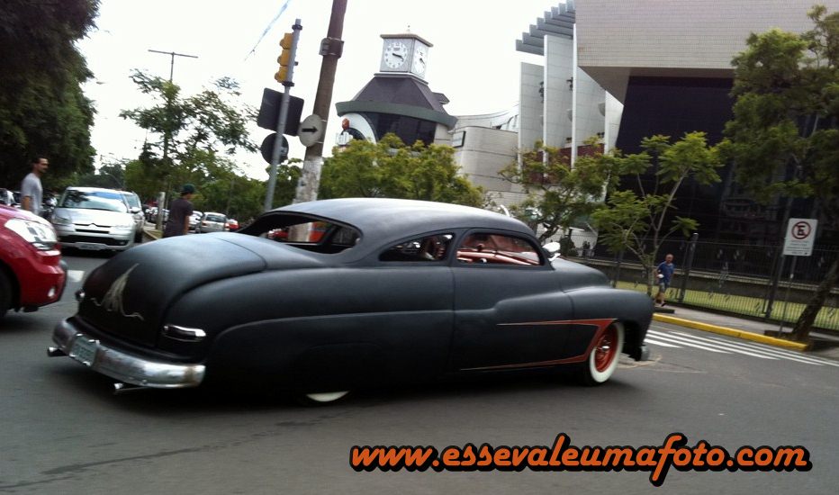 Registros Automotivos do Cotidiano: Mercury Custom 1949