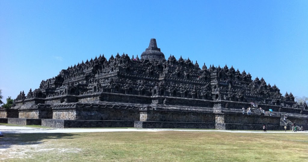 Hasyudeen: Borobudur - A Pictorial University