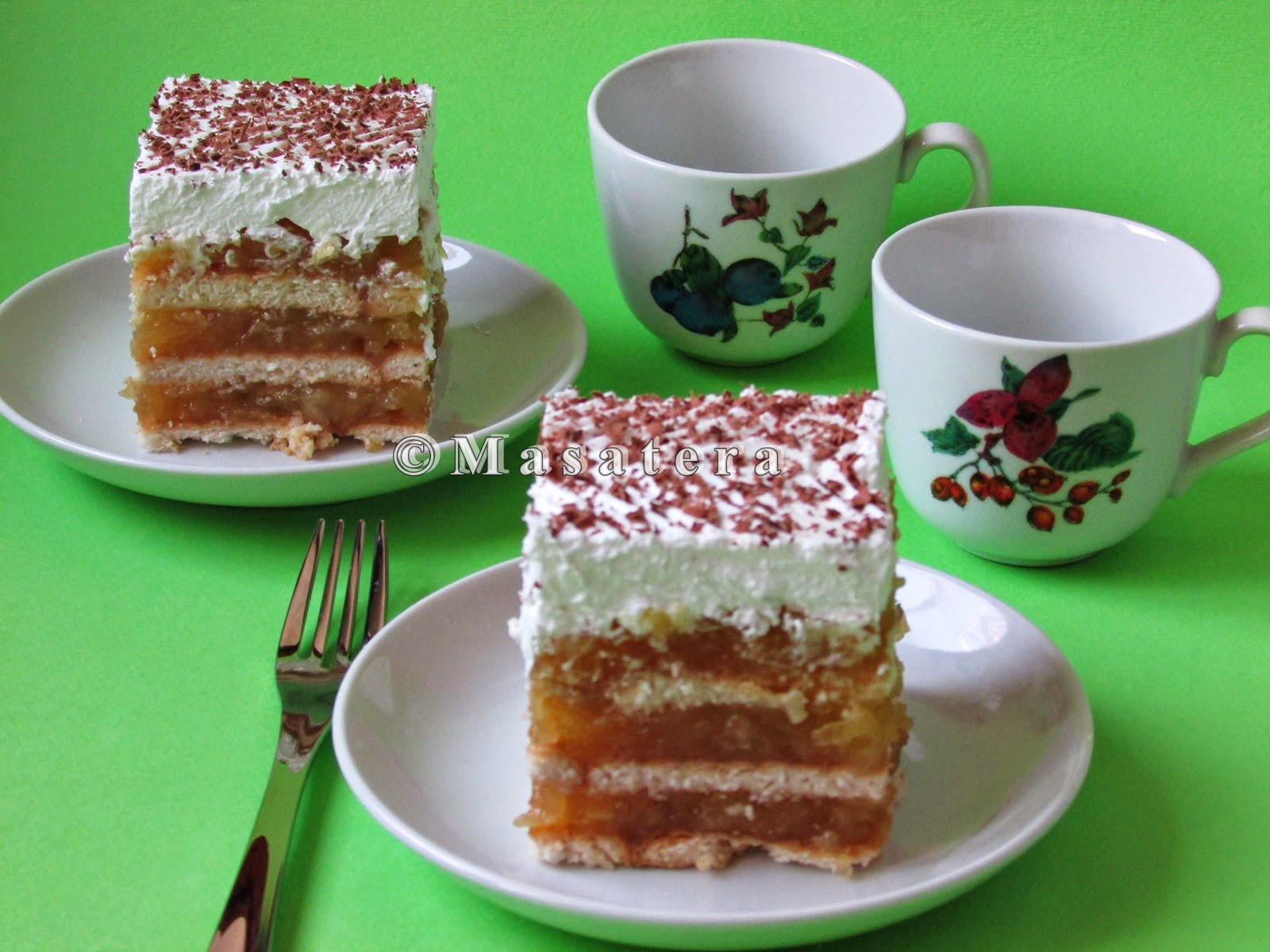 Recepti iz moje bilježnice: Kolač od jabuka i keksa koji se ne peče