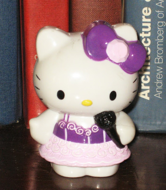 Percy's Fast Food Toy Stories : Singer Hello Kitty 2007 -711