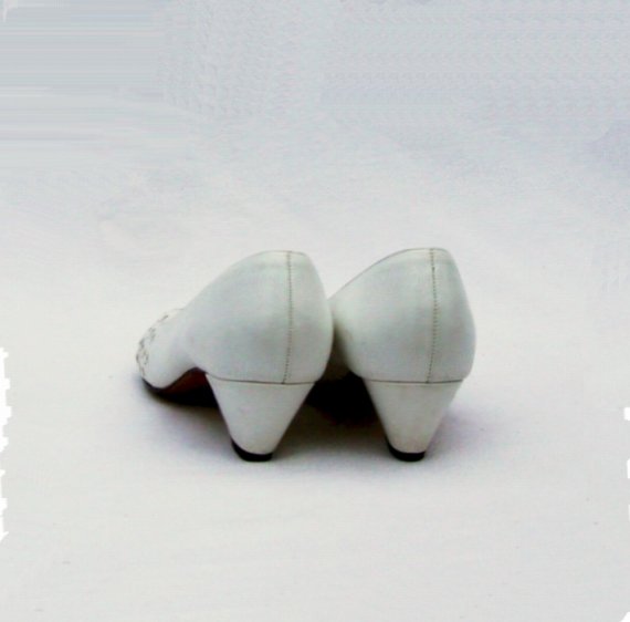 1980s Vintage White Leather Peep Toe Pumps SHOES-DRESSES