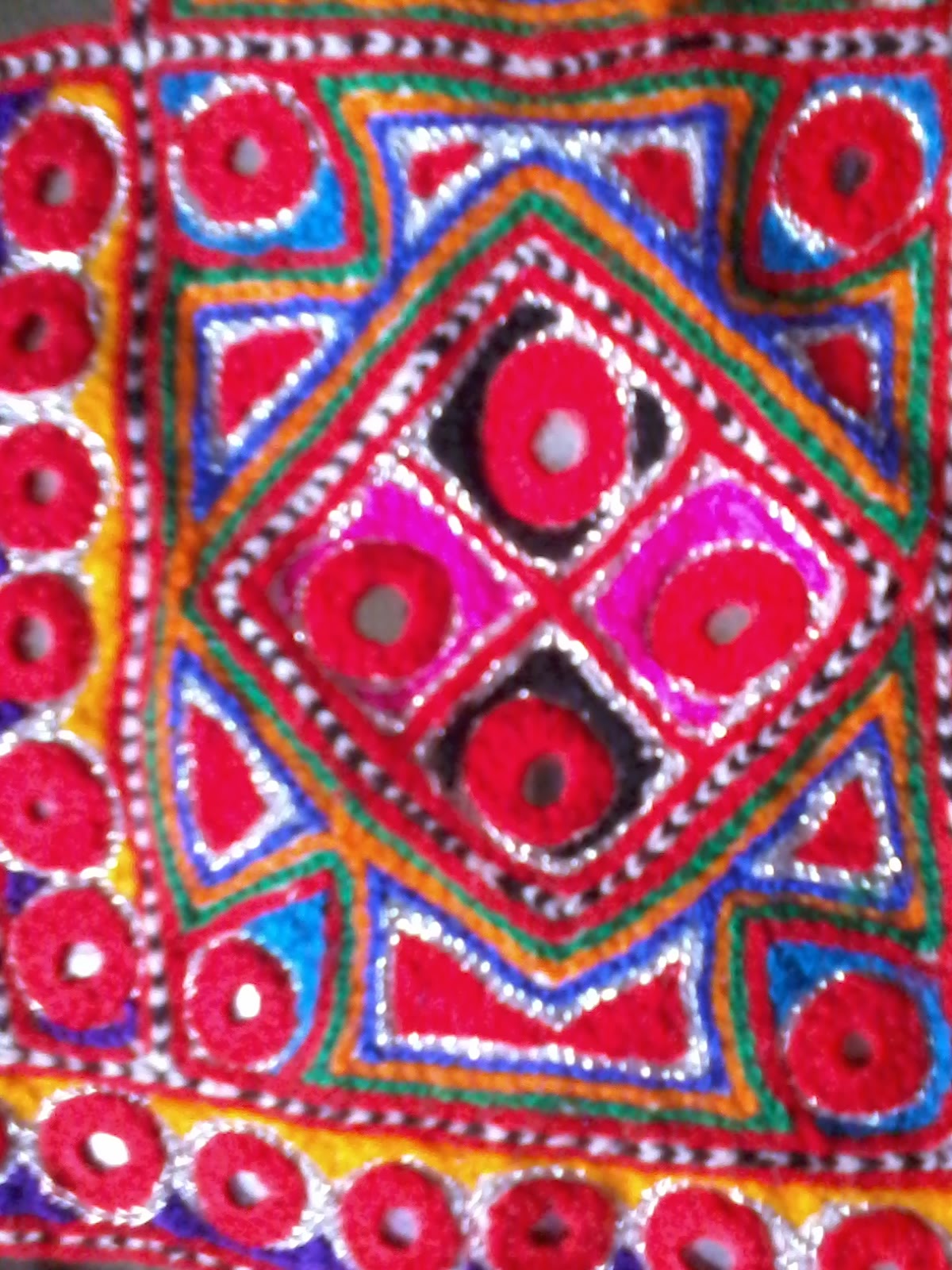 KARACHI: SHEESHA WORK ,Sindhi