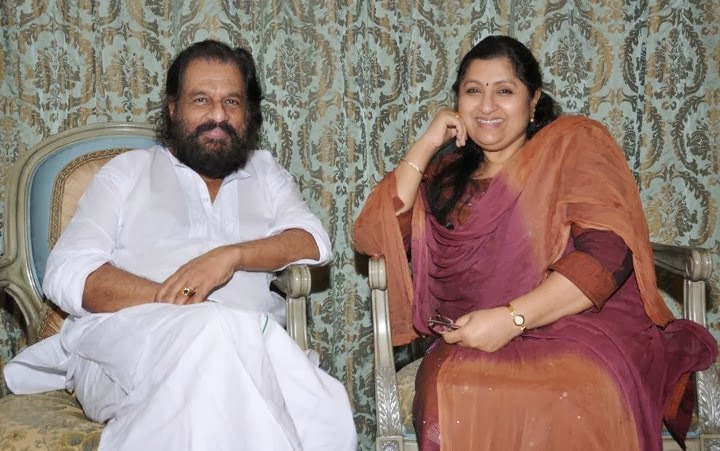 amudu: யேசுதாஸ் தம்பதி K J Yesudas family photos