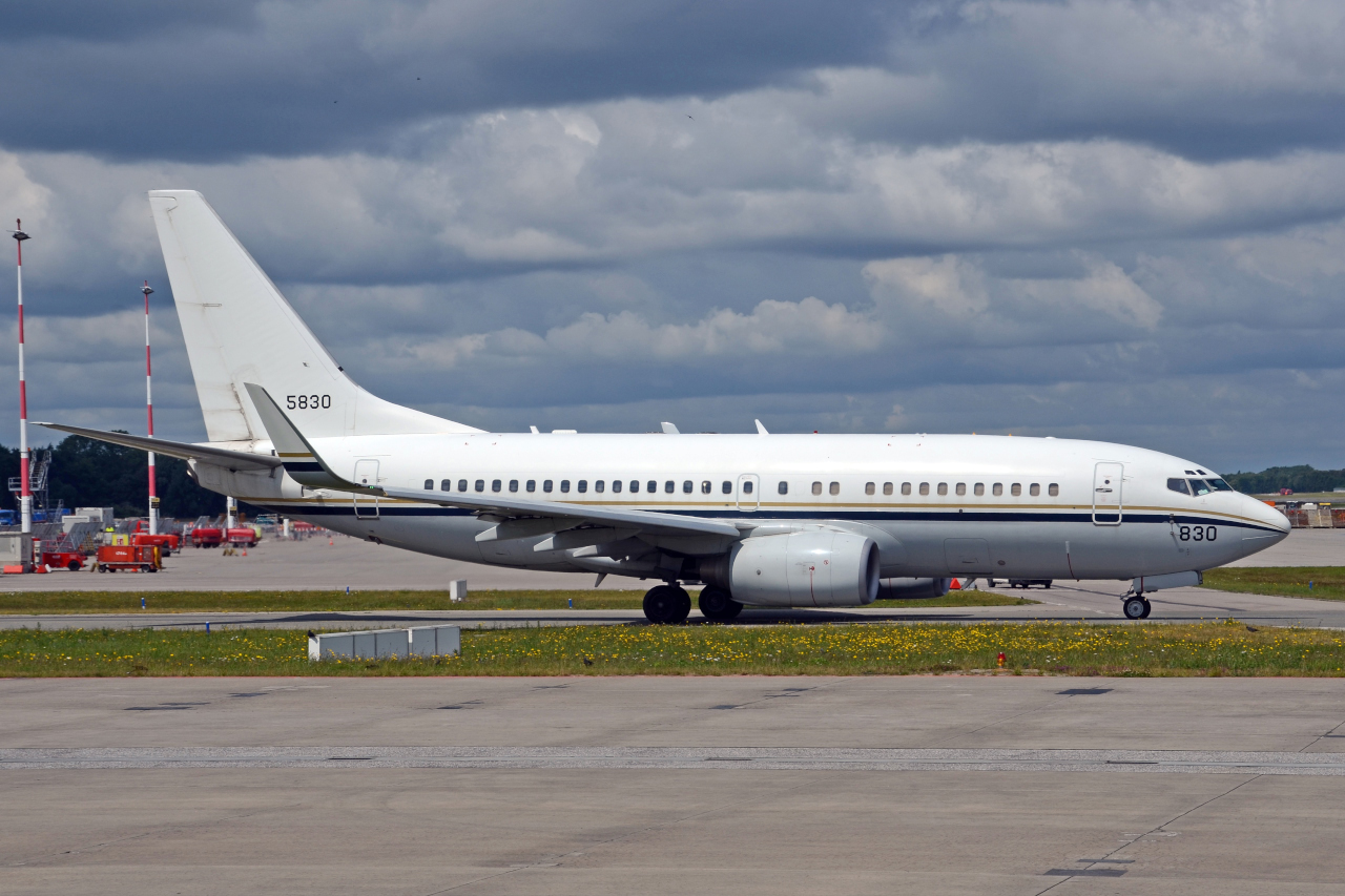 GB Special: Boeing C40A, US Navy, 165830