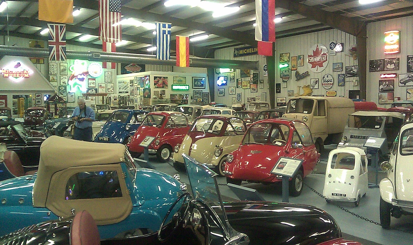 The HappiTraveler: Bruce Weiner Microcar Museum - Madison, GA
