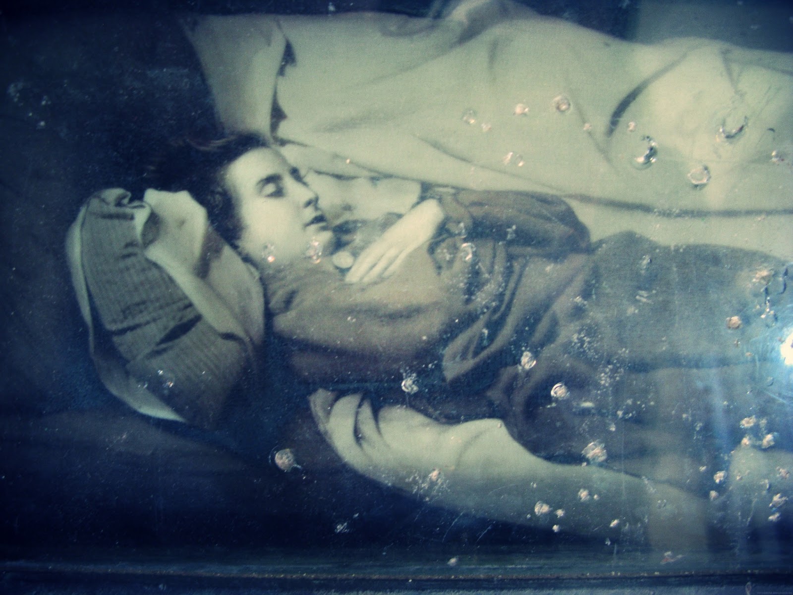 Glass Eyes: A terrible image