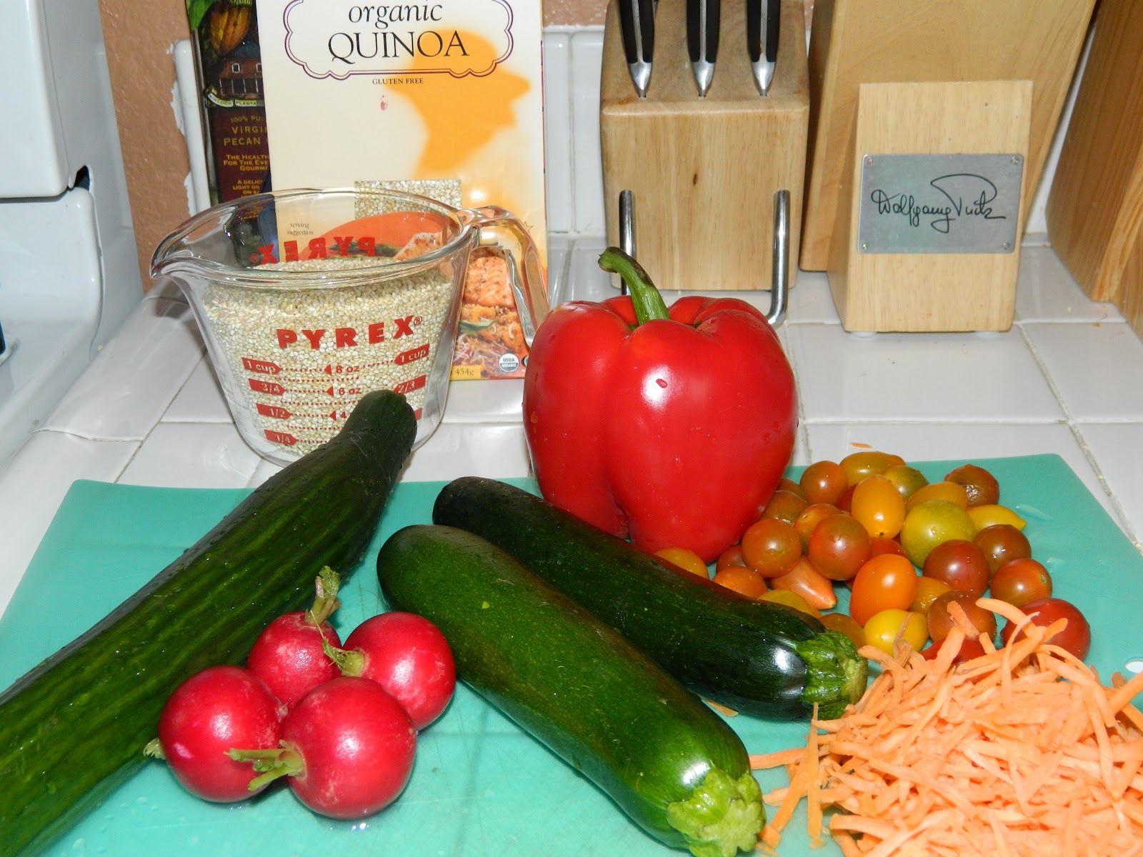 Groovy Mama: Groovy Recipe: Kinda Greek Quinoa Salad