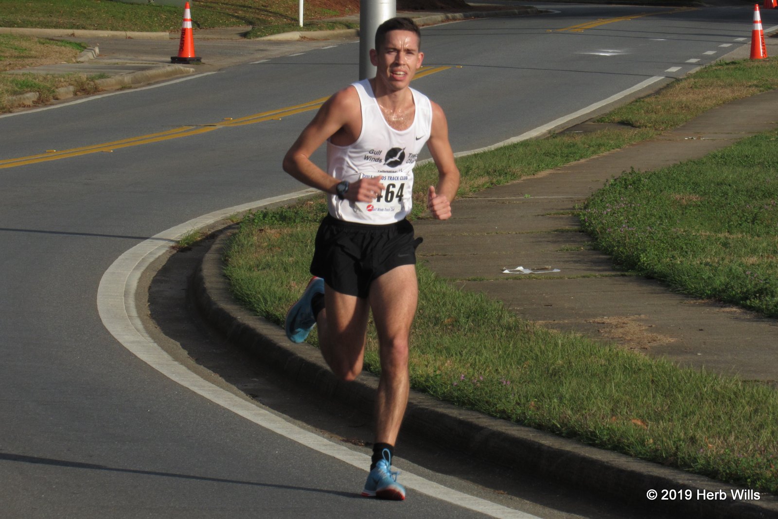 Trouble Afoot!: Stan Linton burns a 15:29 at Bowlegs